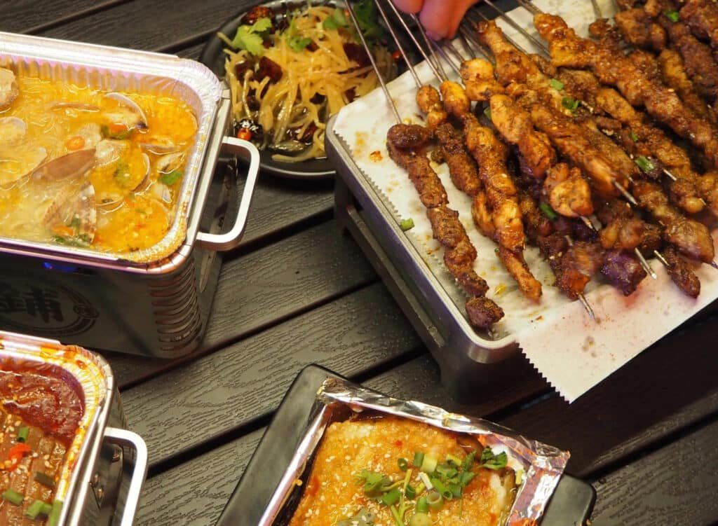 「 烤铺 KAO STORE 」- 重现80年代香港风情的烧烤美食天堂 | Johor Food Network